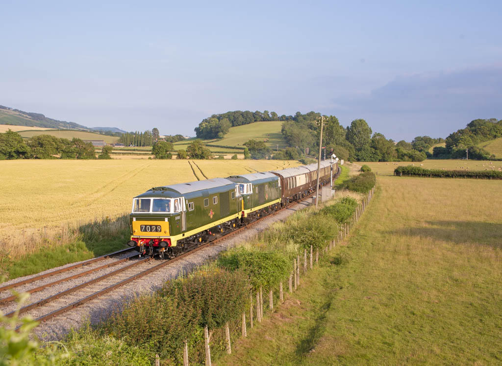 CLASS 35 "HYMEK" NOs.D7017 & D7018